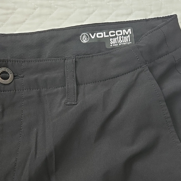 Volcom | Shorts | Volcom Mens Black Surf Turf Shorts | Poshmark